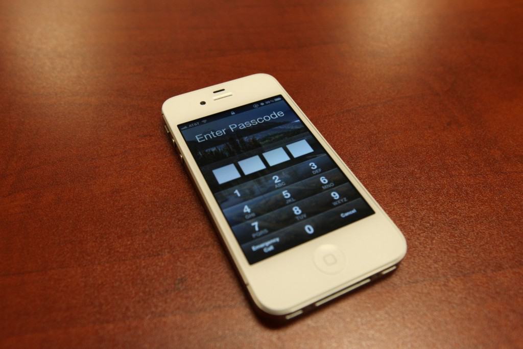 10 Facts About Mobile Phones You Never Knew 10-facts-about-mobile-phones-you-never-knew